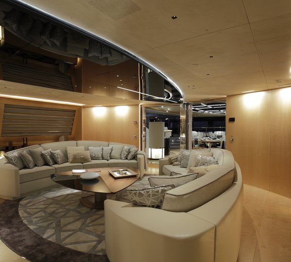 Yacht SEVEN, Perini Navi | CHARTERWORLD Luxury Superyacht Charters
